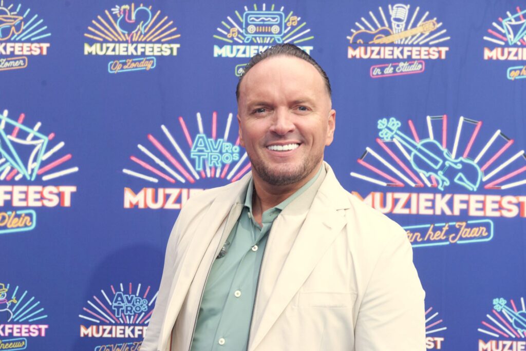 Frank van Etten tikt pers op de vingers - Showbizznieuws 24/7